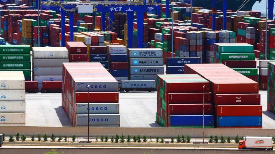 Empty containers piling up at US and European ports | World Ports ...