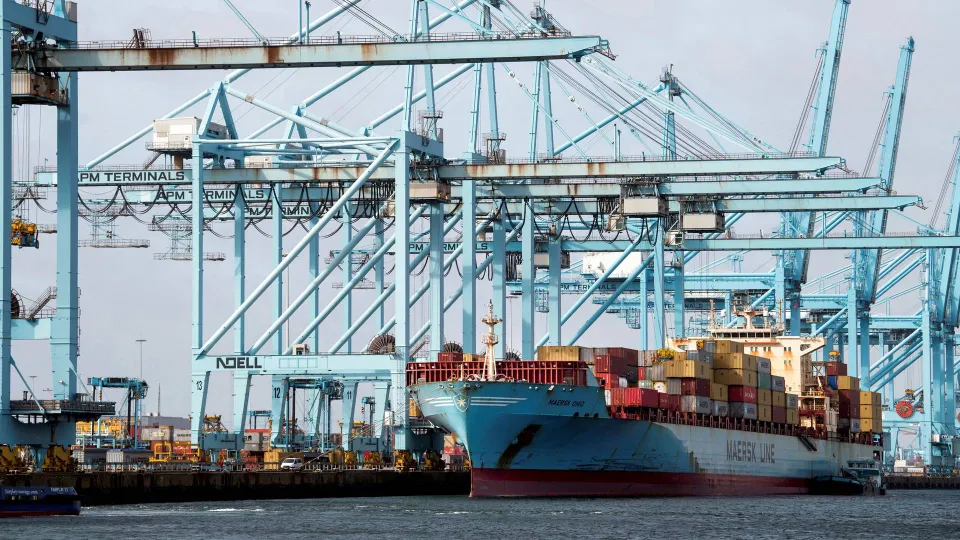 Port of Rotterdam’s throughput increased slightly in year’s first nine ...