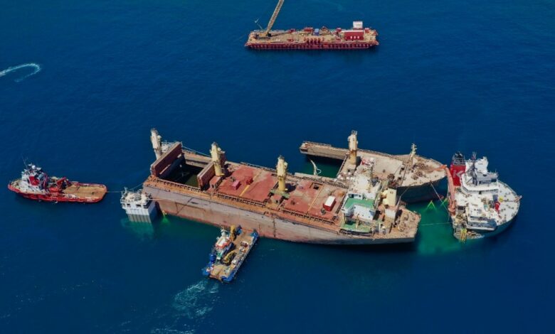 Wrecked bulker off Gibraltar lifted onto semi-sub | World Ports ...